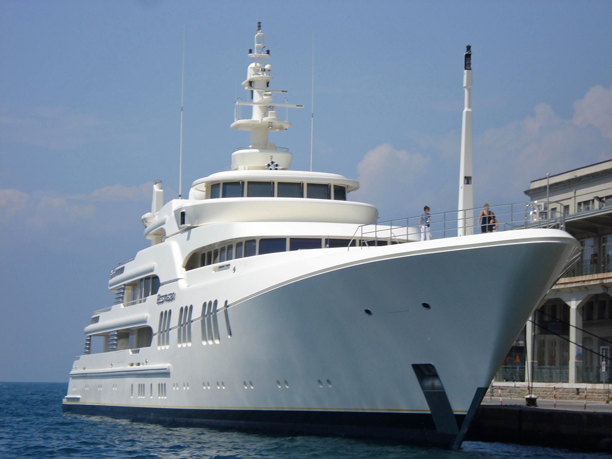 Yacht ECSTASEA, Feadship | CHARTERWORLD Luxury Superyacht Charters